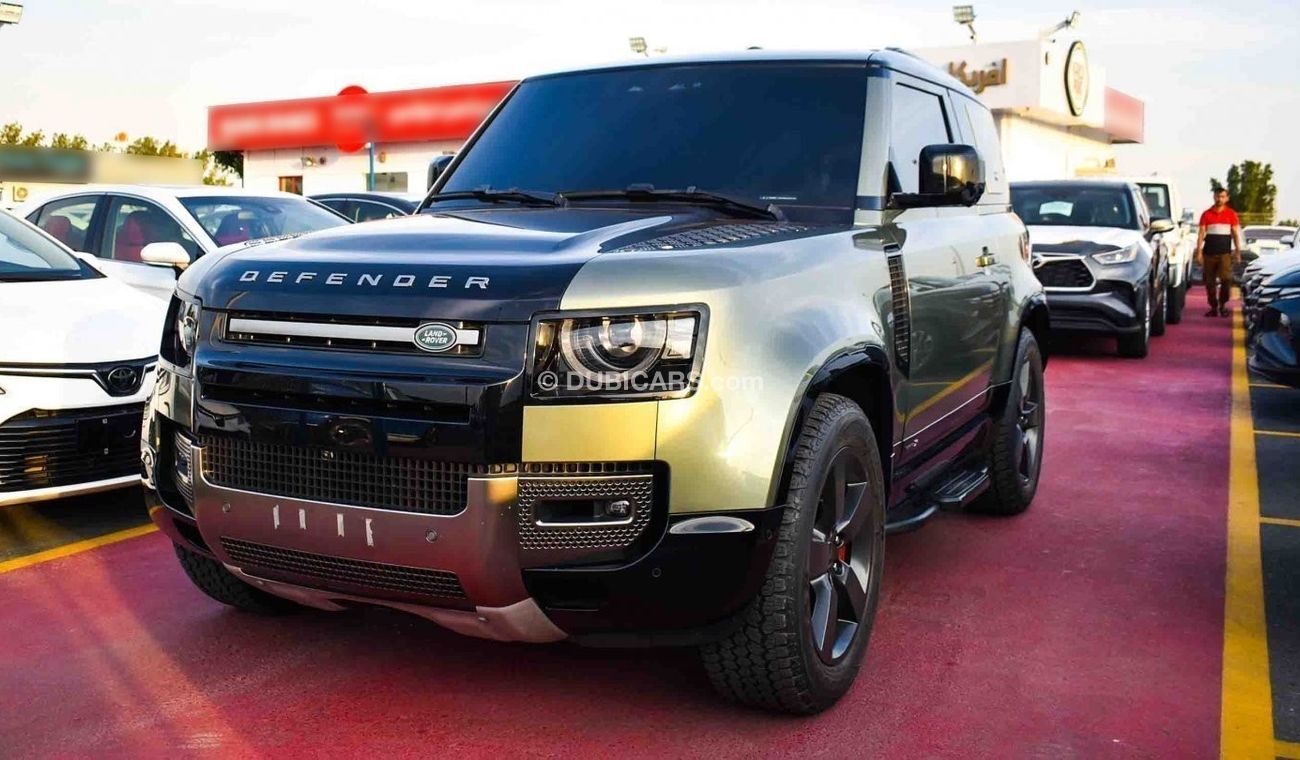 Used Land Rover Defender P400 90 X P400 X 2021 for sale in Dubai - 570885