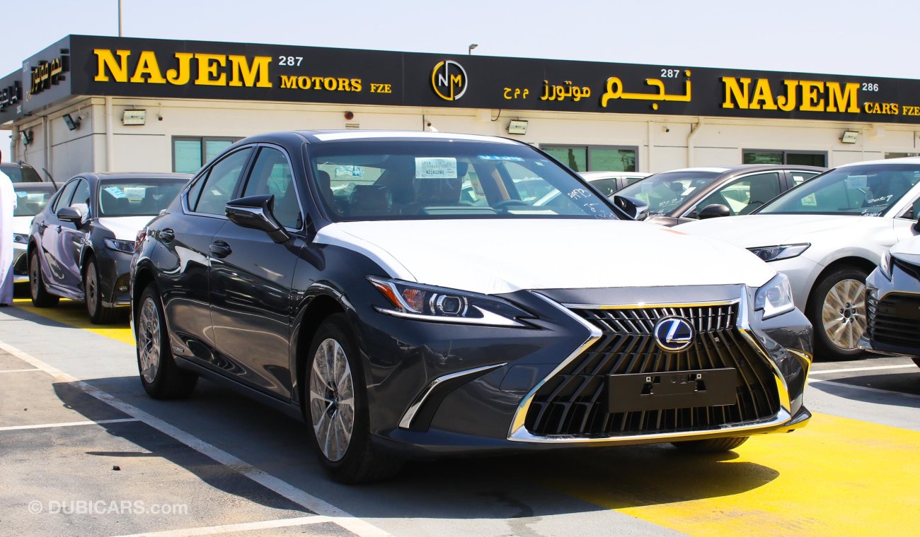 New Lexus ES 300 H 2022 for sale in Dubai - 543448