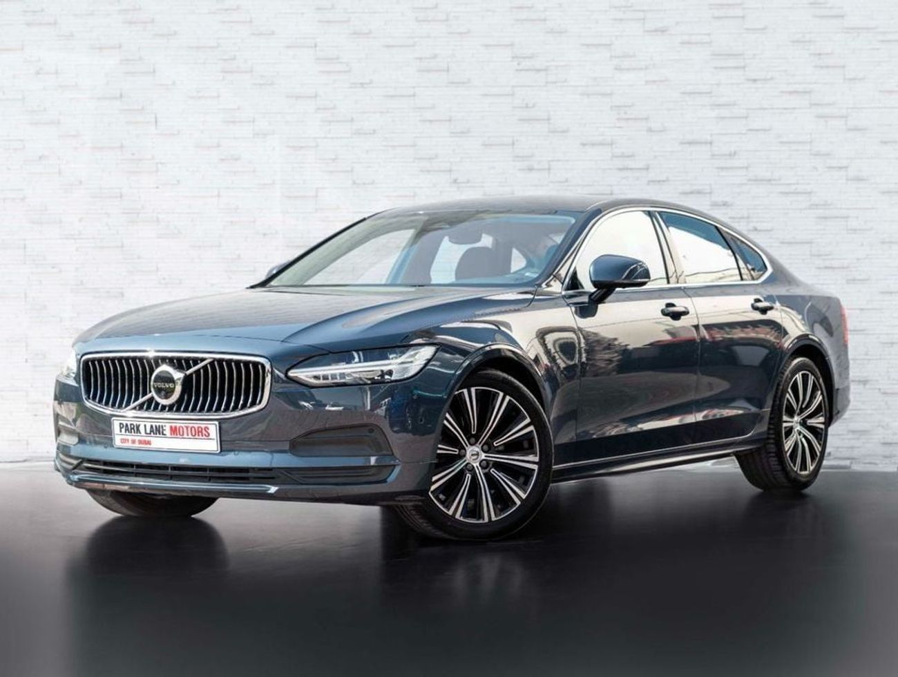 Used Volvo S90 B5 2.0T Powertrain 2023 for sale in Dubai - 827634