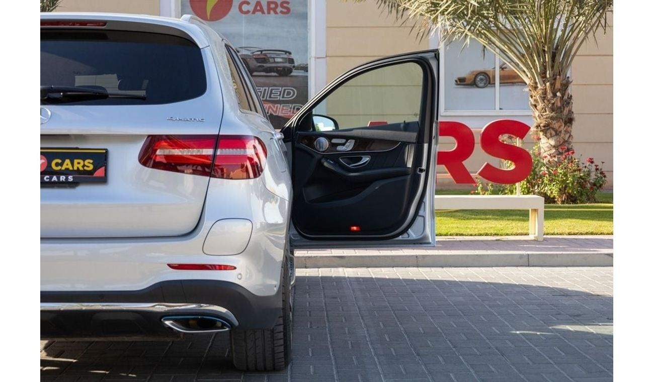 Used Mercedes-Benz GLC 350 GLC350e 2017 for sale in Dubai - 820012