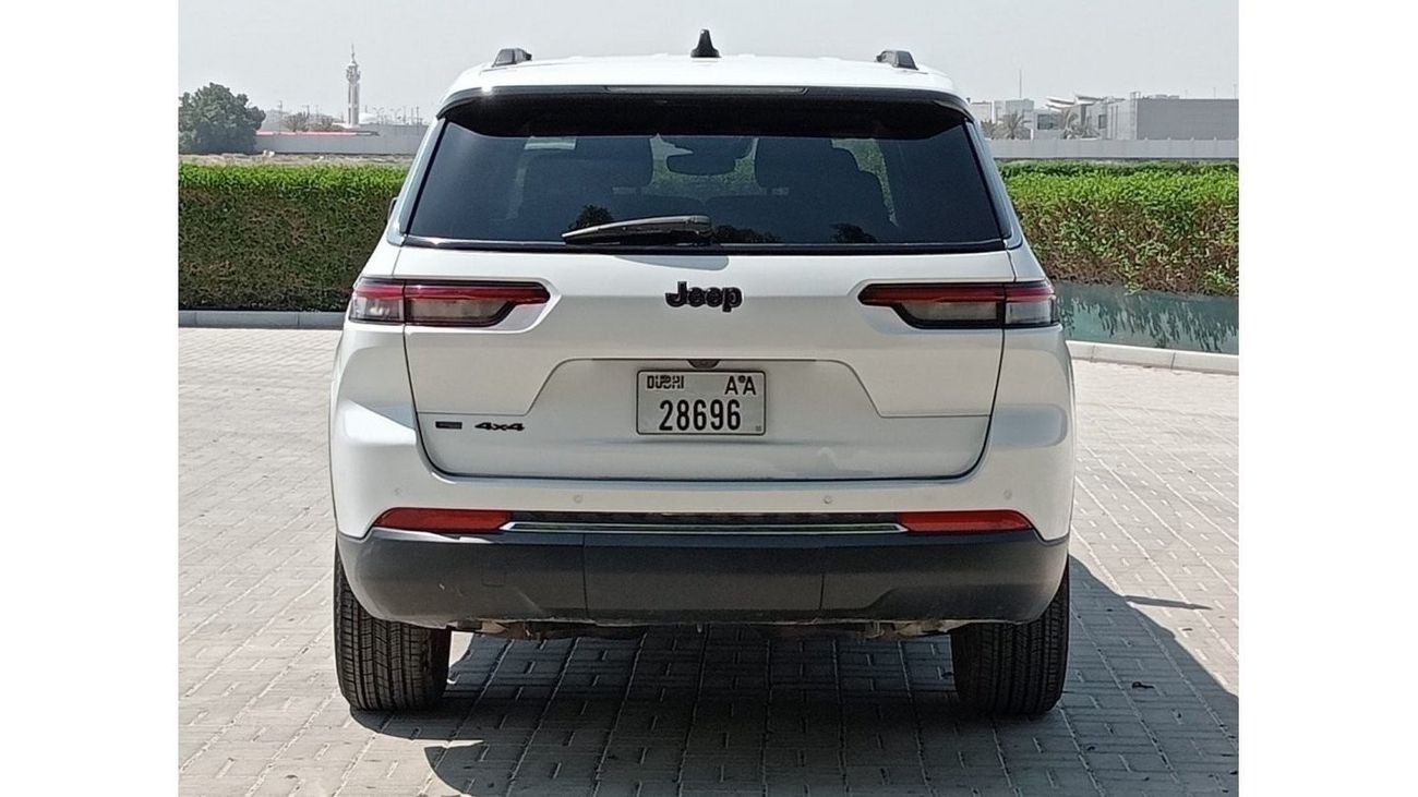 Used Jeep Grand Cherokee Laredo 2021 for sale in Sharjah - 782133