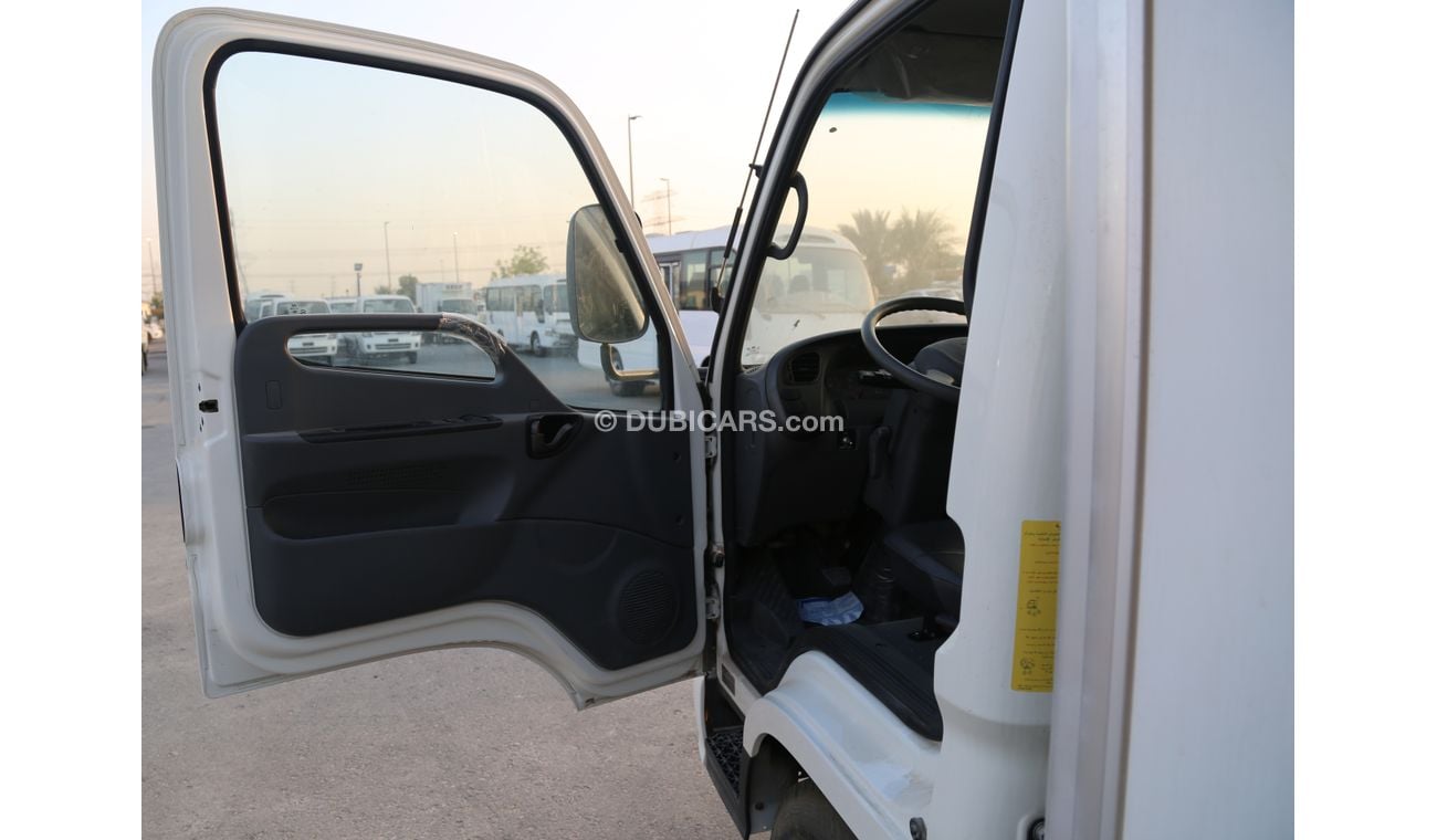 New Hyundai H 100 HD45 REF. VAN 2014 for sale in Dubai - 69118