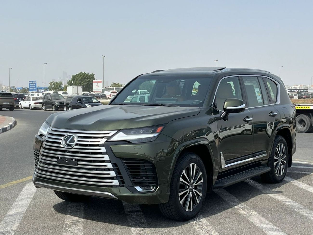 New Lexus LX600 Prestige 3.5L 2024 for sale in Dubai - 818255