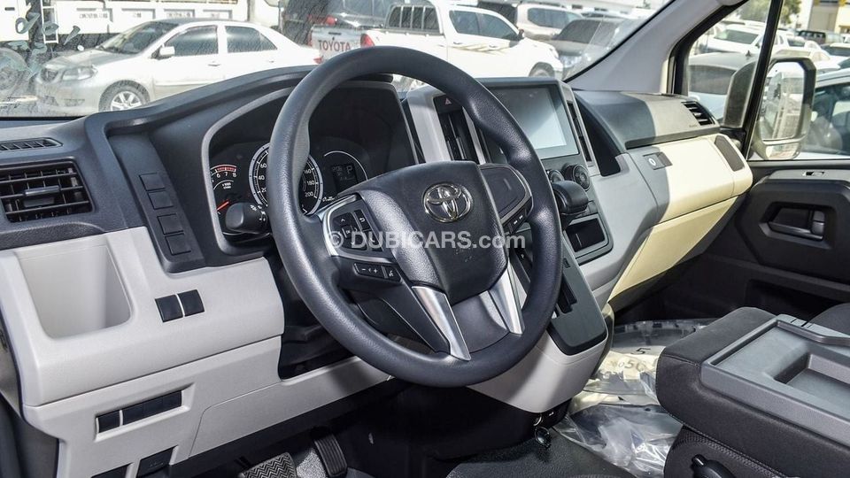 New Toyota Hiace Cargo Van 2025 for sale in Dubai - 798900