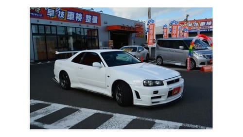 Nissan Skyline Price in UAE, Images, Specs & Features