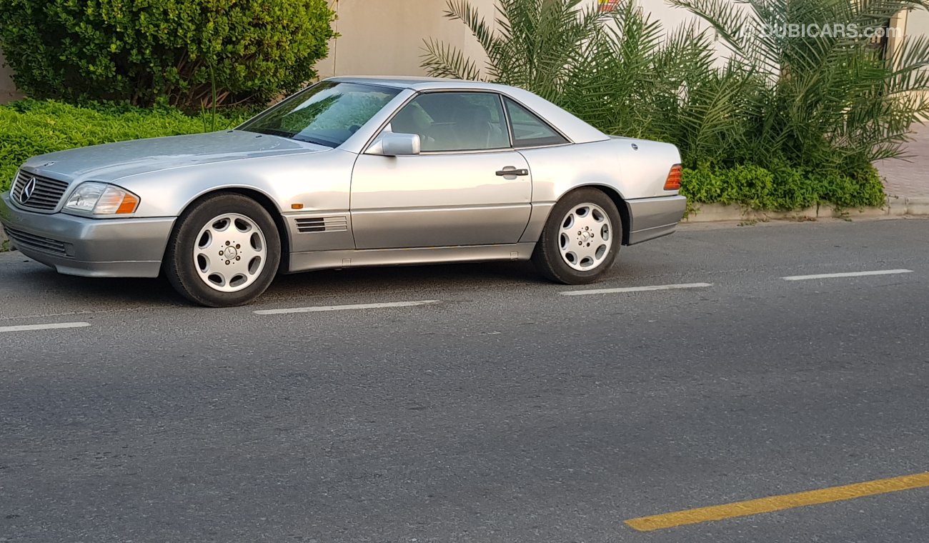 Used Mercedes-Benz SL 500 1995 for sale in Dubai - 416334