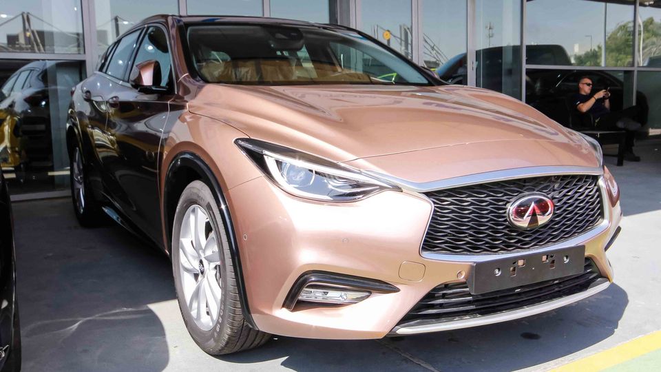 Infiniti Q30 2017 4DR 1.6L for sale: AED 102,999. Pink, 2017