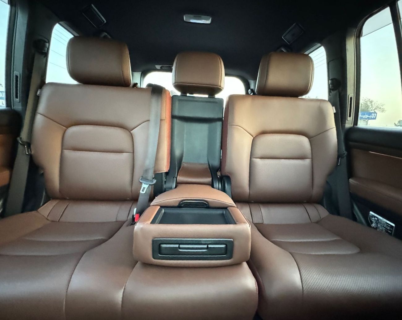 Used TOYOTA LAND CRUISER LC200 2017 ZX RHD PETROL 2017 for sale in ...