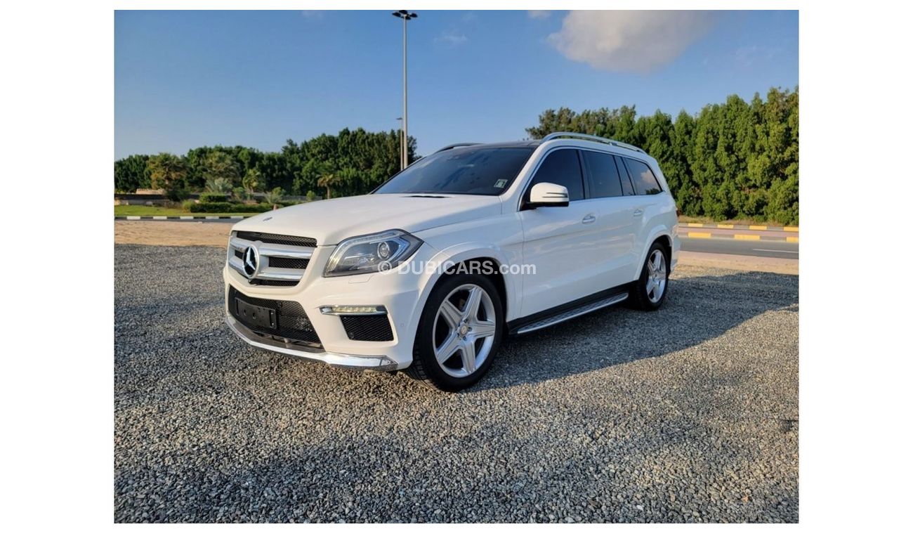 Used Mercedes-Benz GL 500 Std 2015 for sale in Sharjah - 566095