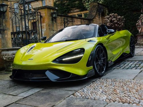 McLaren 765LT Price in UAE, Images, Specs & Features