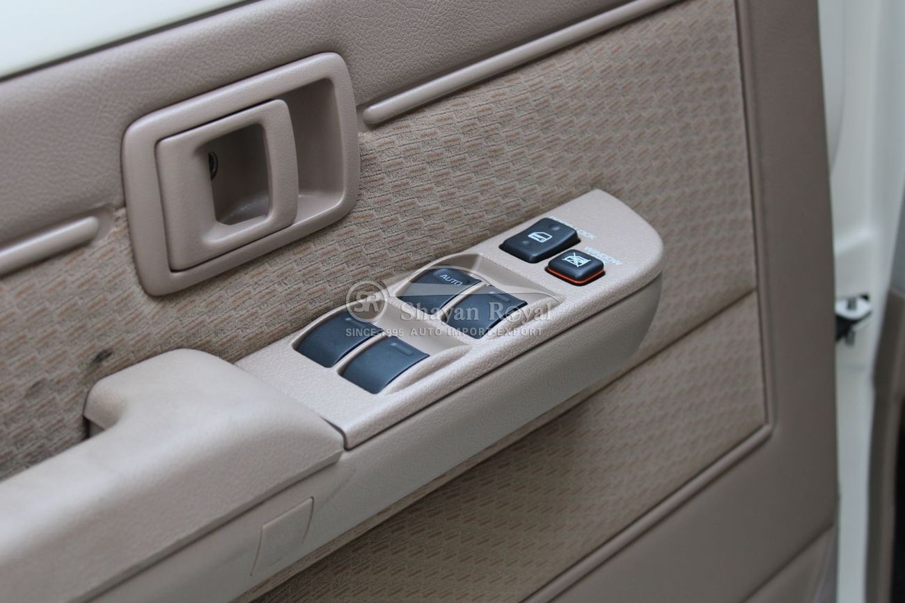 جديدة تويوتا لاند كروزر هارد توب LHD LC76 4.5L TDSL-E V8 4WD 5DR 5S MT ...