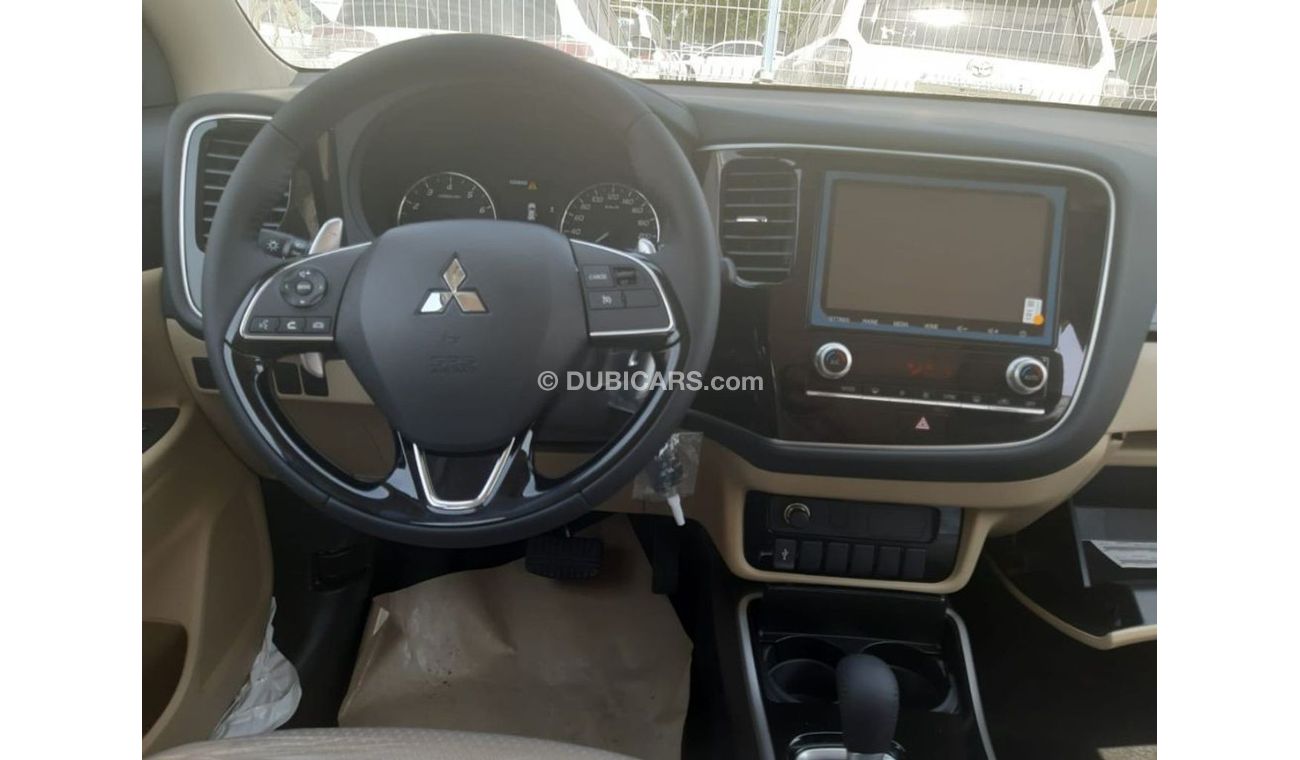 New Mitsubishi Outlander 4x4 screen camera 2020 for sale in Dubai - 311900