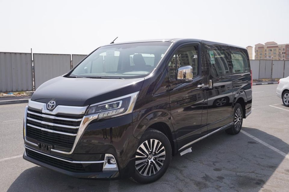 New TOYOTA GRANVIA 2025 for sale in Dubai - 850264