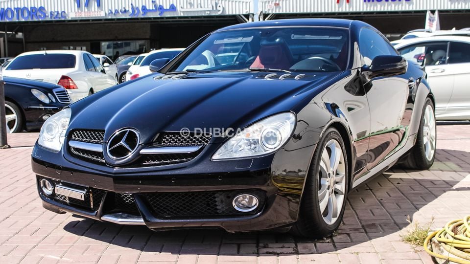 Mercedes-Benz SLK 350 convertible hard top for sale: AED 43,000. Black ...
