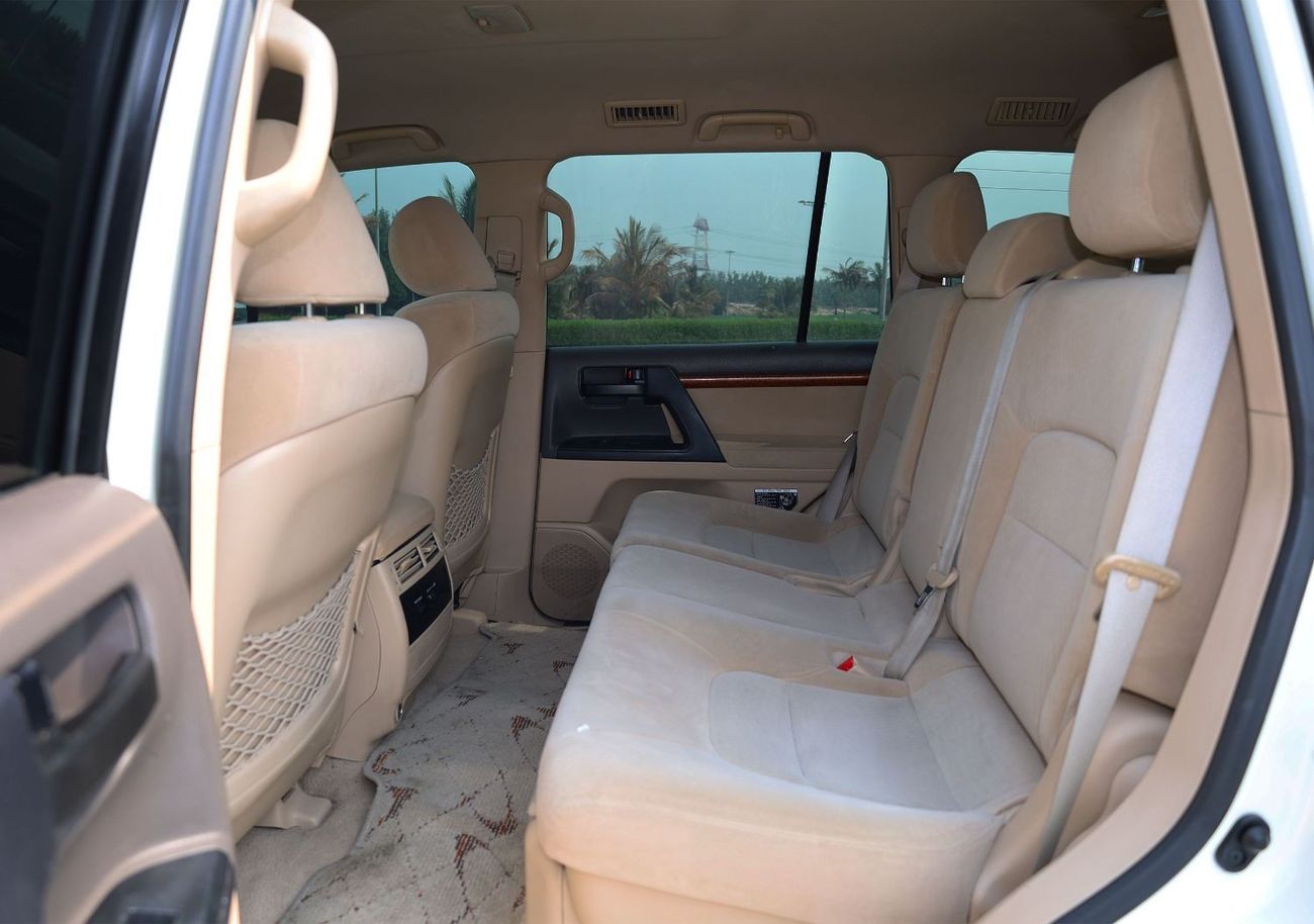 Used Toyota Land Cruiser 2013 EX.R 4.0L Petrol A/T - GCC Specs - Ready ...