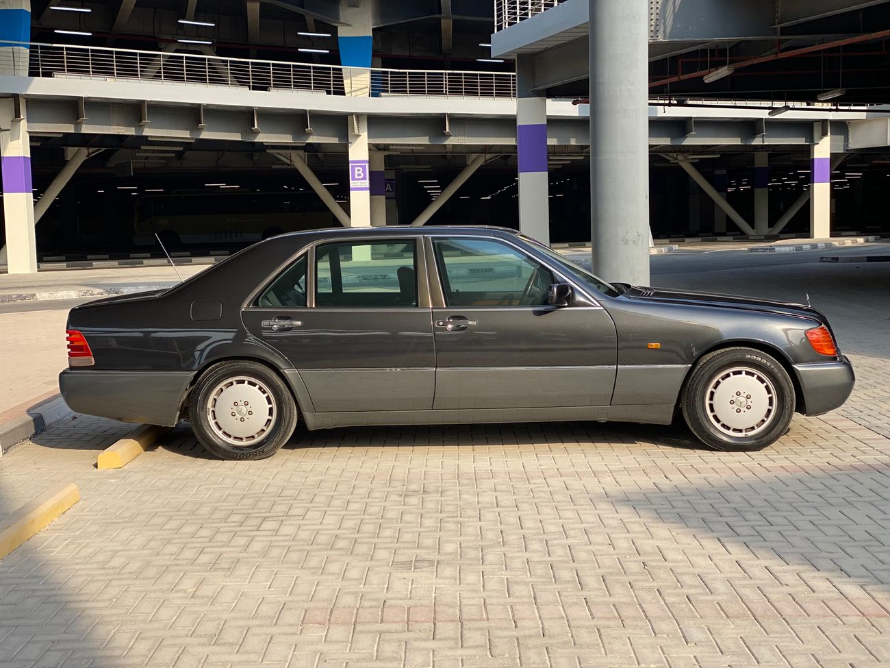 Used Mercedes-Benz 500 W140 recently full repaint and mechanics done 1992 for sale in Dubai - 690190