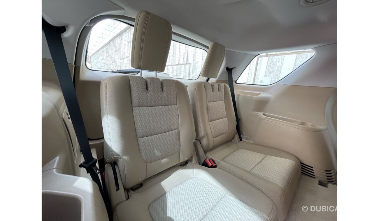 Used Ford Explorer 3500 2017 for sale in Dubai - 444221