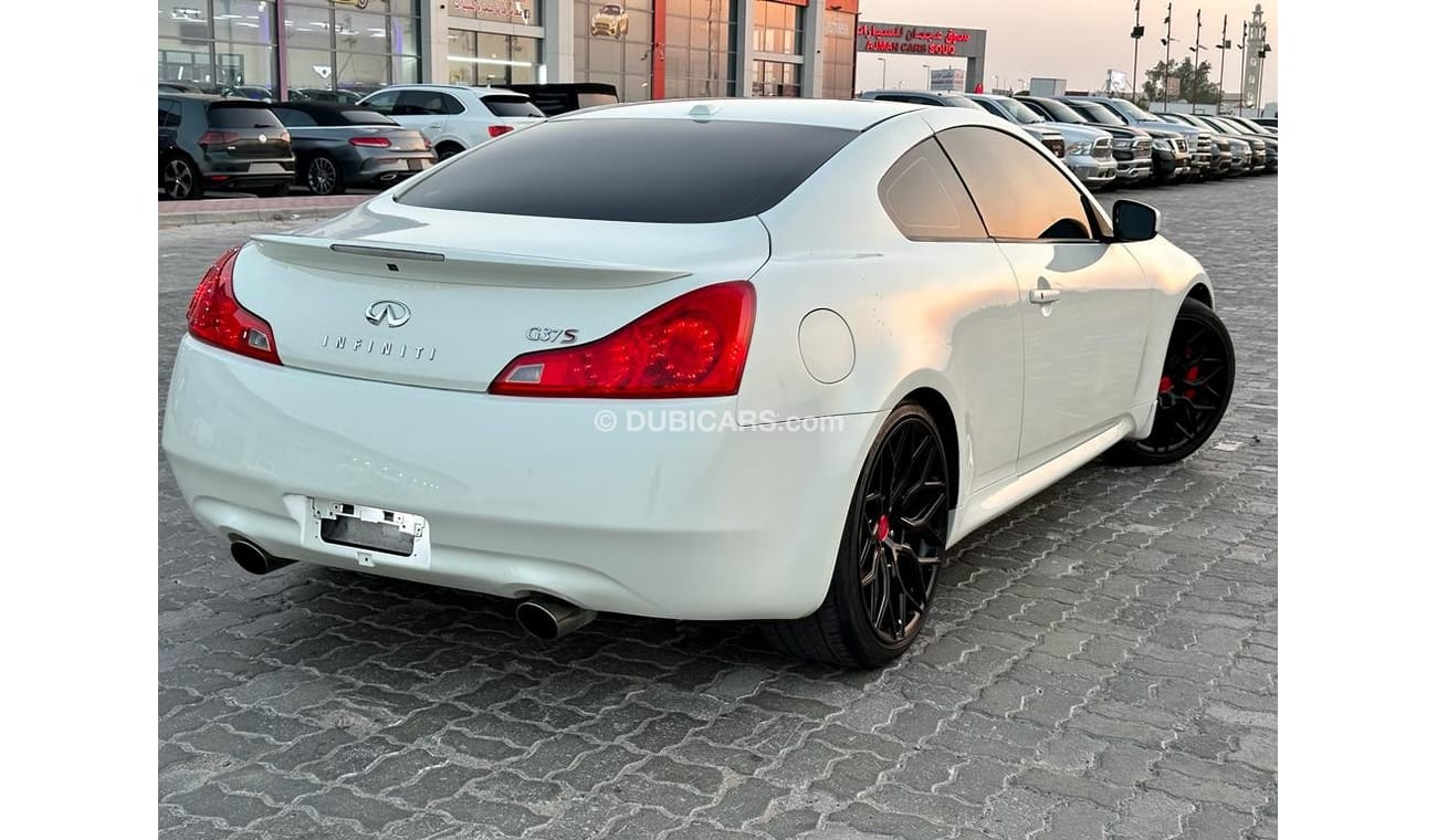 Used Infiniti G37 2008 for sale in Dubai - 631064