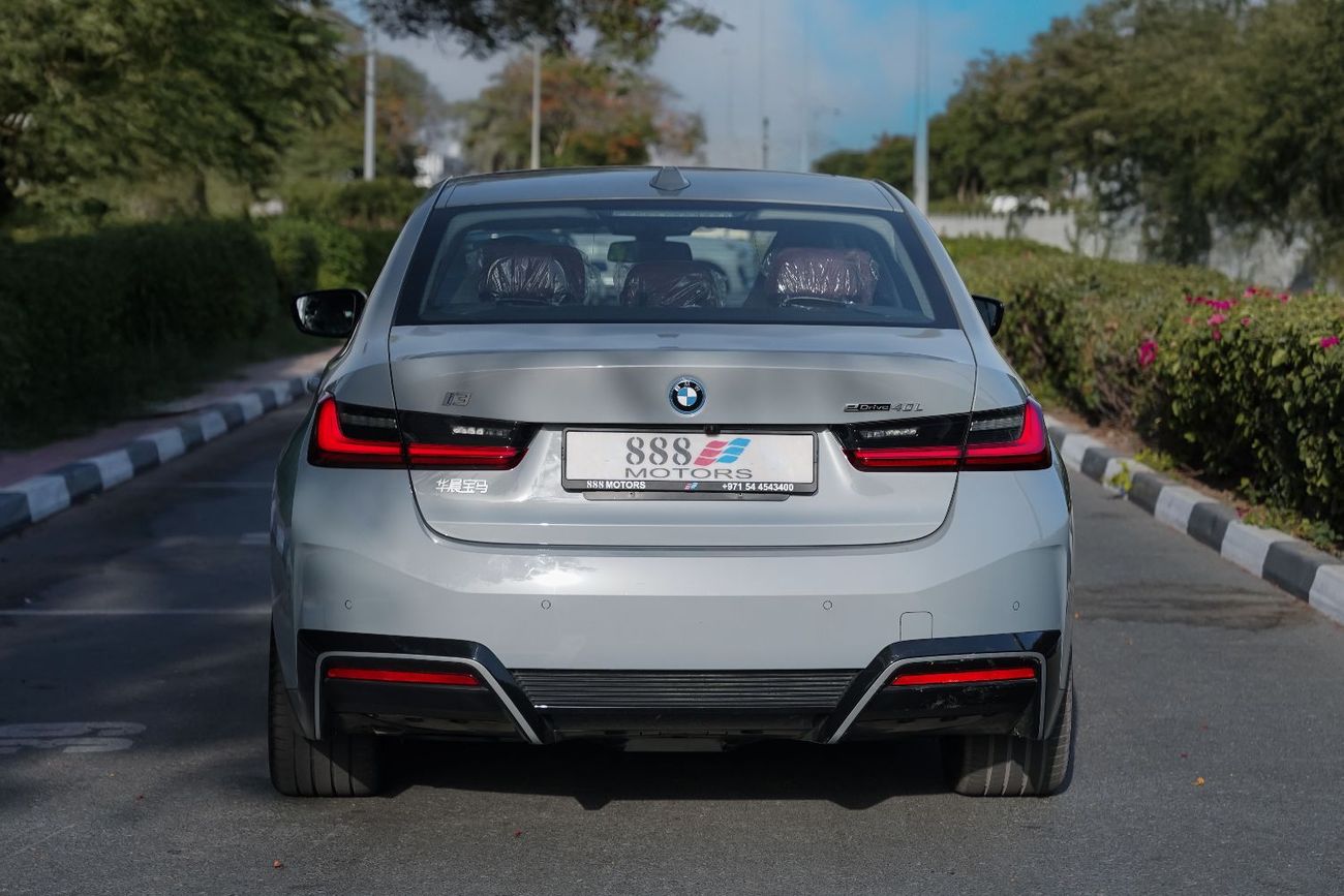 جديدة بي أم دبليو i3 2025 BMW I3 eDrive40L Night Sports Version 2025 للبيع في دبي - 868075