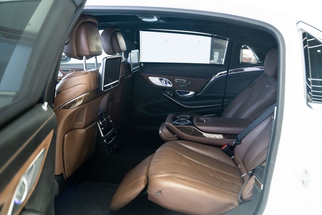 Used Mercedes Maybach S600 Maybach Mercedes Benz Maybach S600 V12 2015 for sale in Dubai - 882938