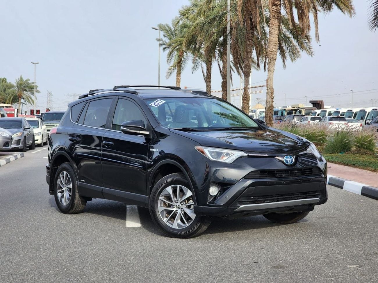 Used TOYOTA RAV4 XLE HYBRID 2017 FULL OPTION 2017 for sale in Dubai ...
