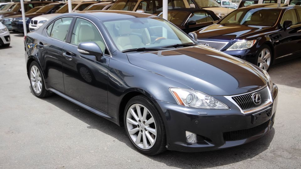 Used Lexus IS300 2010 for sale in Dubai - 65115
