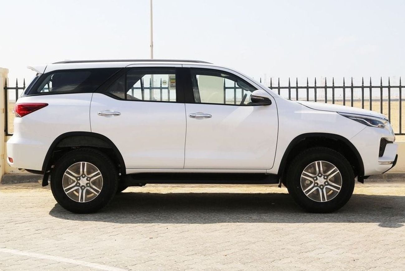 New Toyota Fortuner GXR 4.0L (278 HP) 2024 for sale in Dubai - 810781