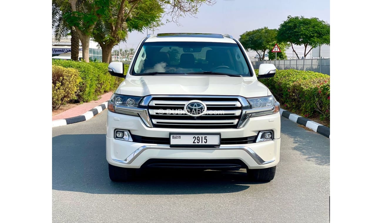 Used Toyota Land Cruiser VXR 2018 for sale in Dubai - 669231