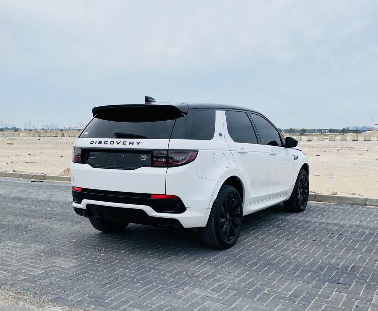 Used Land Rover Discovery R-Dynamic S Good condition car 2020 for sale ...