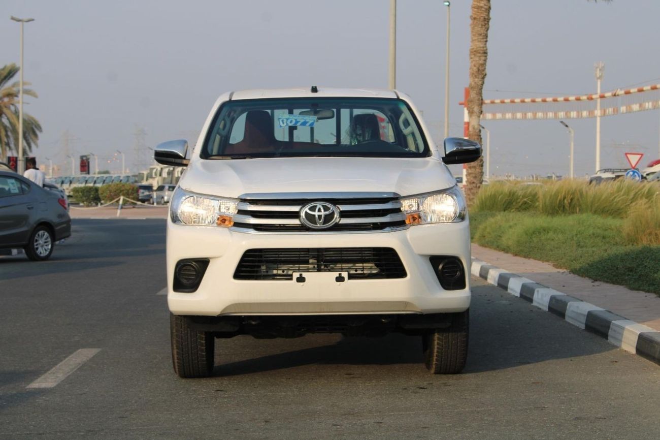 New Deckless 2.4L TOYOTA HILUX 2.4L BASIC D/C 4WD 2025 2025 for sale in Dubai - 846442