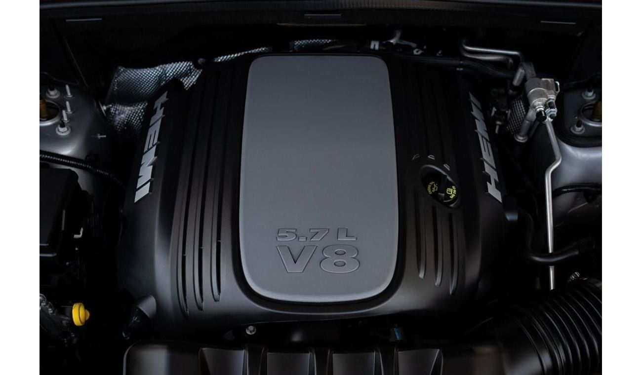 Used Overland 5.7L (350 HP) Jeep Grand Cherokee Overland 2019 GCC under ...