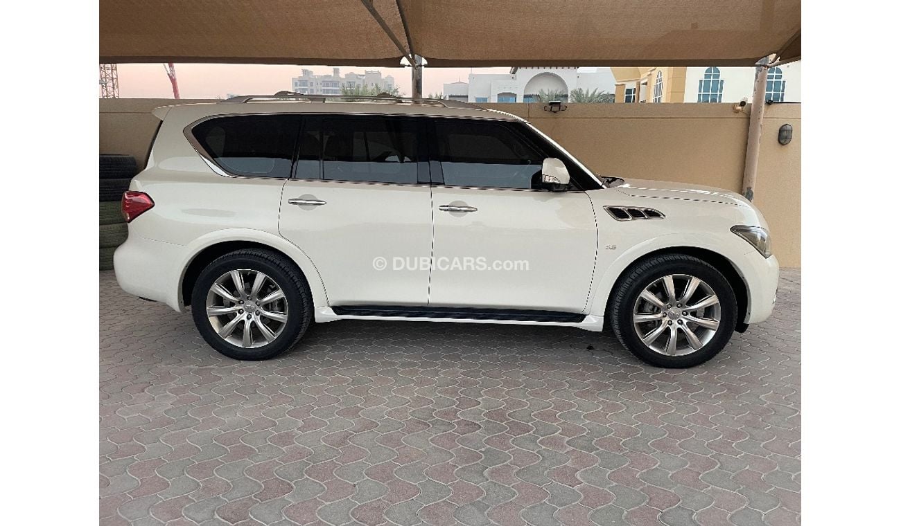 Used Infiniti QX80 2014 for sale in Dubai - 658799