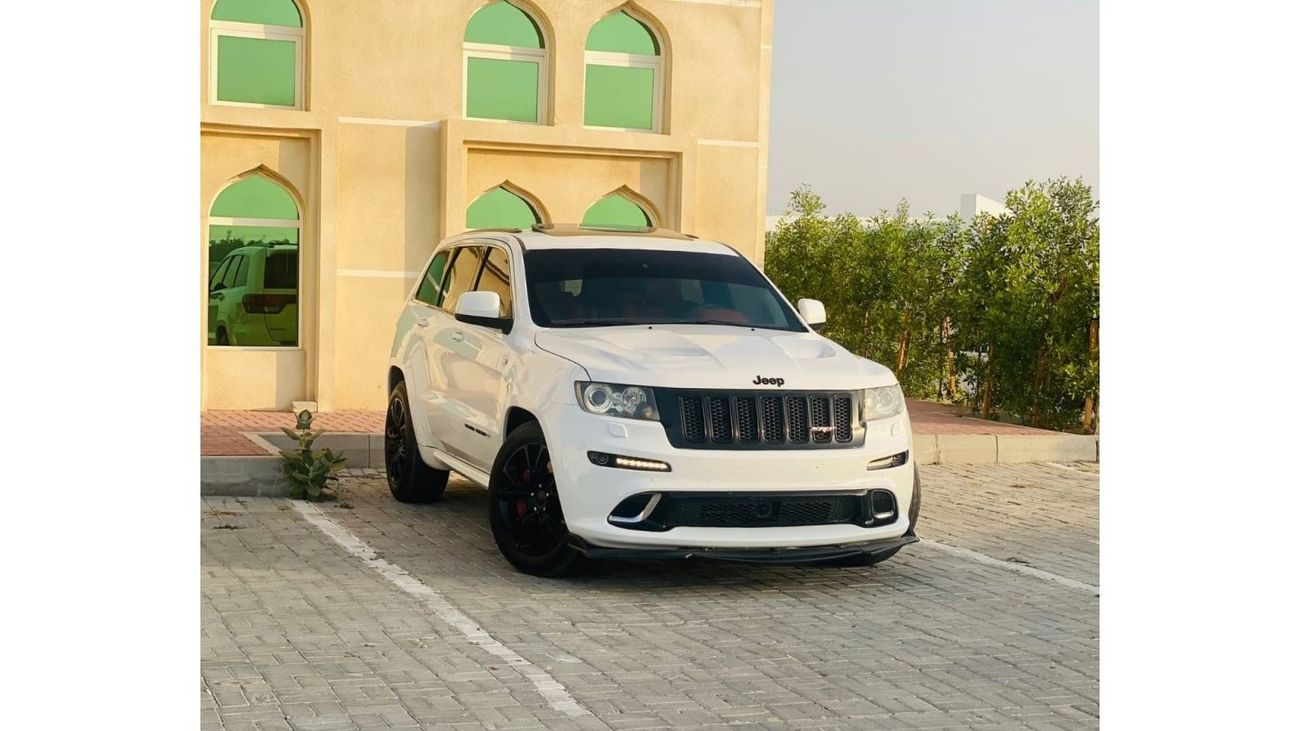 Used Jeep Grand Cherokee SRT8 Good condition car GCC 2013 for sale in ...