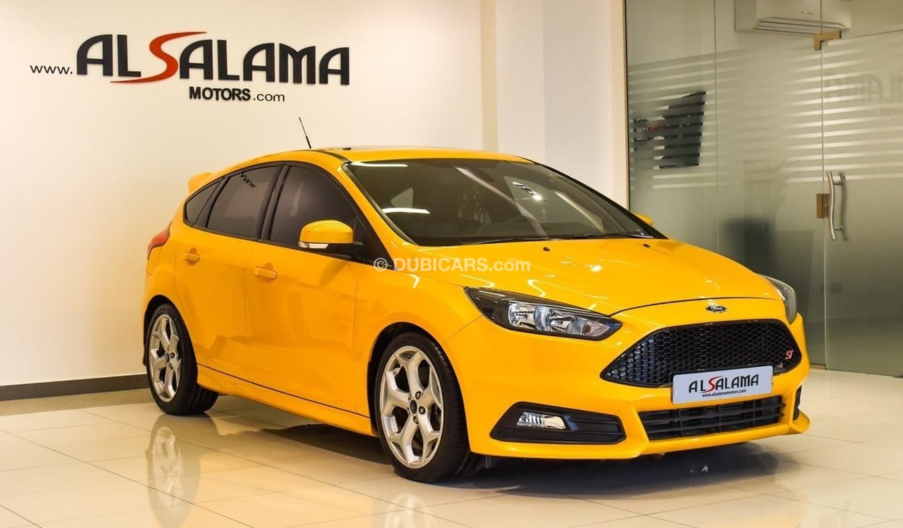 Used Ford Focus ST 2015 for sale in Dubai - 672849