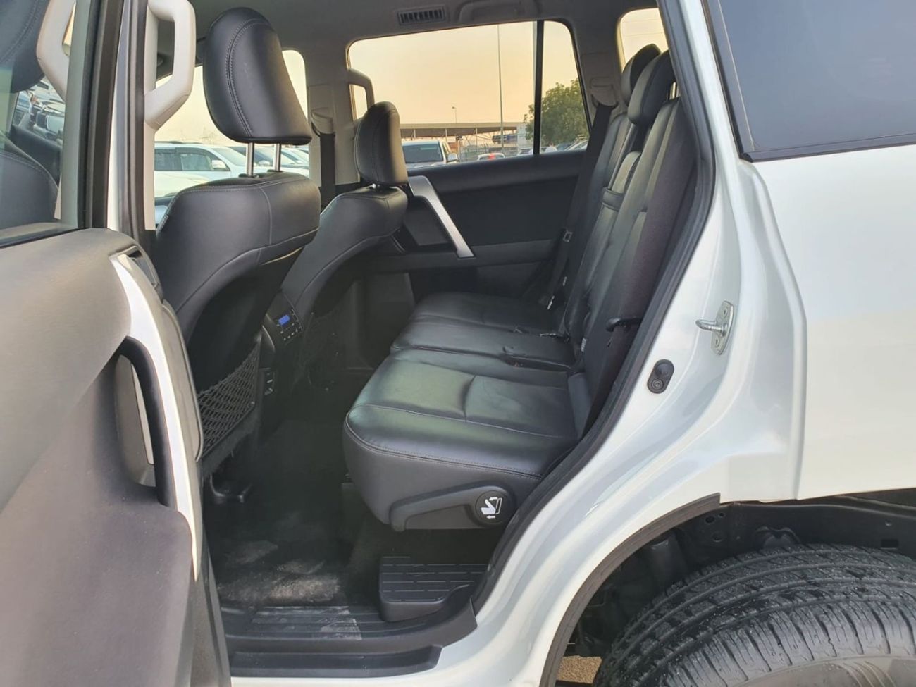 Used Toyota Prado diesel 2.8 liter automatic gear with back camera ...