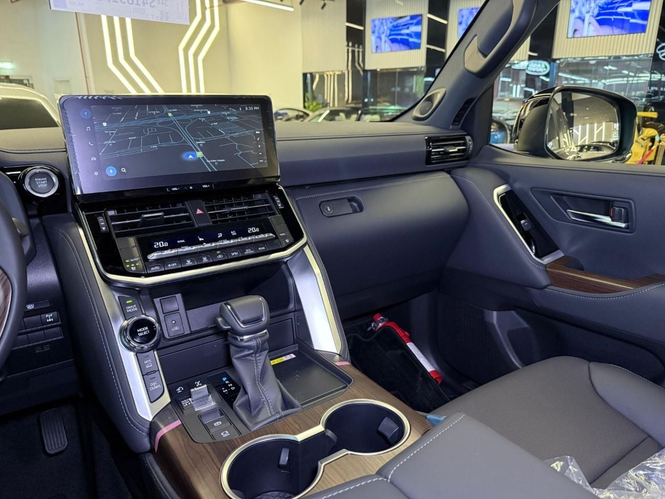 New Toyota Land Cruiser GXR 3.5L 2025 Land cruiser GXR Twin turbo ...