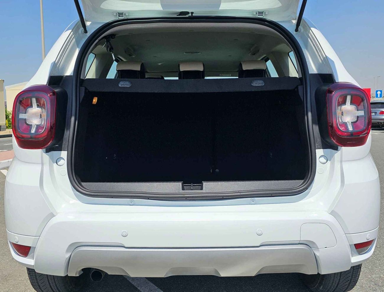 Used Renault Duster / LEATHER SEATS/ ALLOY RIMS/ SAME COLOR BODY/ LOW ...