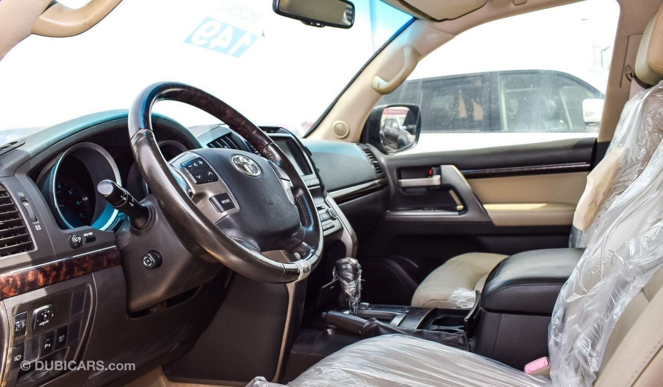 Used Toyota Land Cruiser VXR V8 Facelifted fully upgraded interior and ...