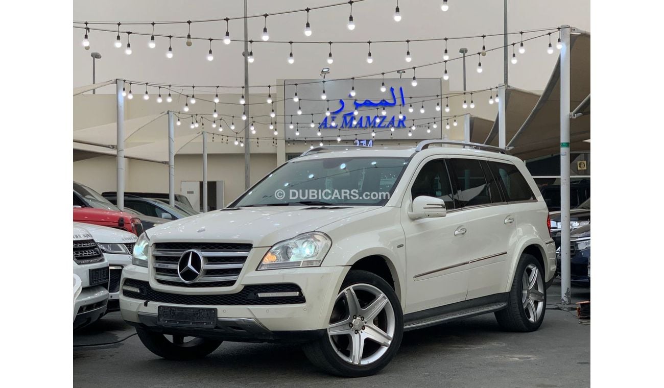 Used Mercedes-Benz GL 500 Std 2012 for sale in Dubai - 697186