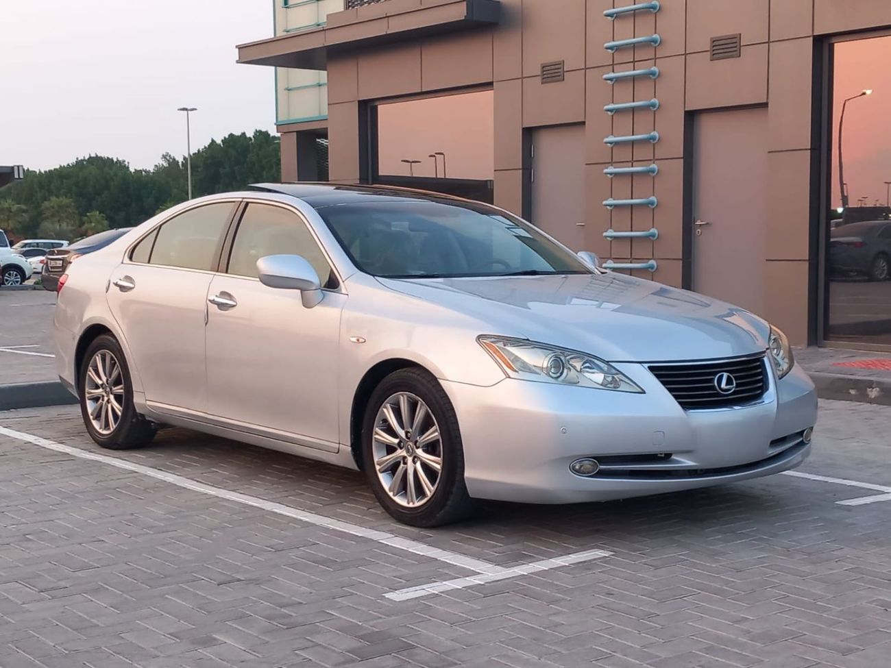 Used Lexus ES350 لكزس es350 2007 for sale in Dubai - 681658