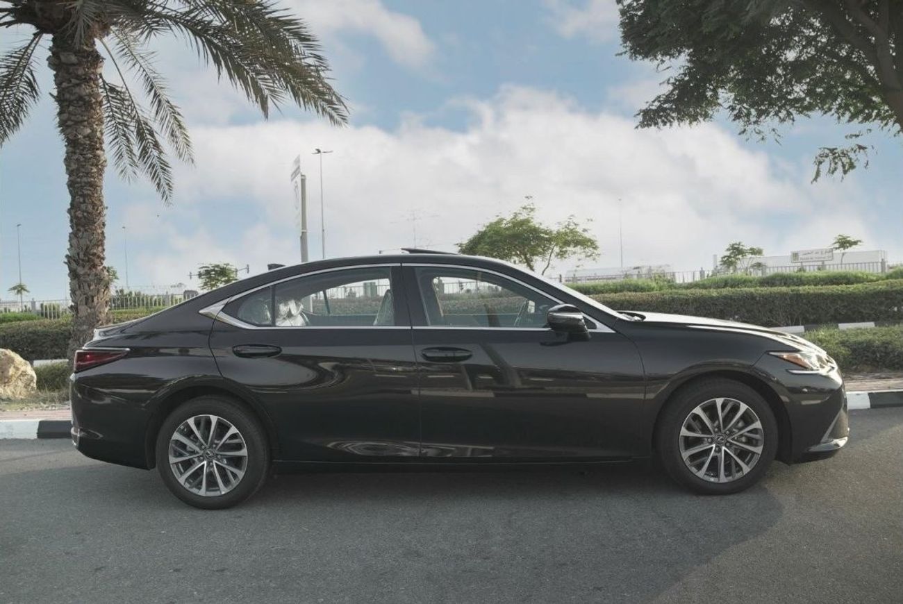 New Lexus ES250 2022 LEXUS ES 250 AWD Black 0Km 2022 for sale in Dubai - 757775