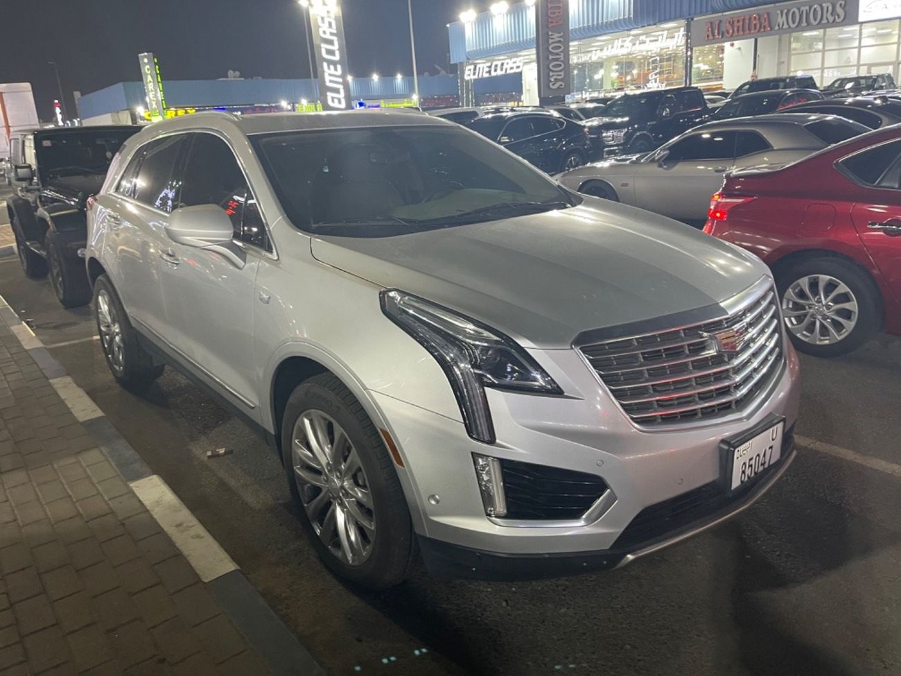 Used Cadillac XT5 Luxury AWD 2017 for sale in Dubai - 551740