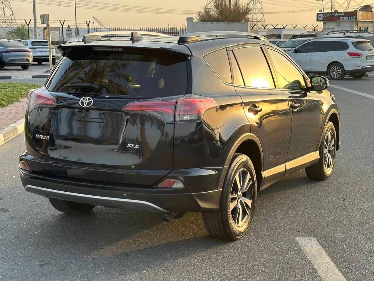 Used Toyota RAV4 VXR 2017 RAV4 xle full option 2017 for sale in Dubai ...