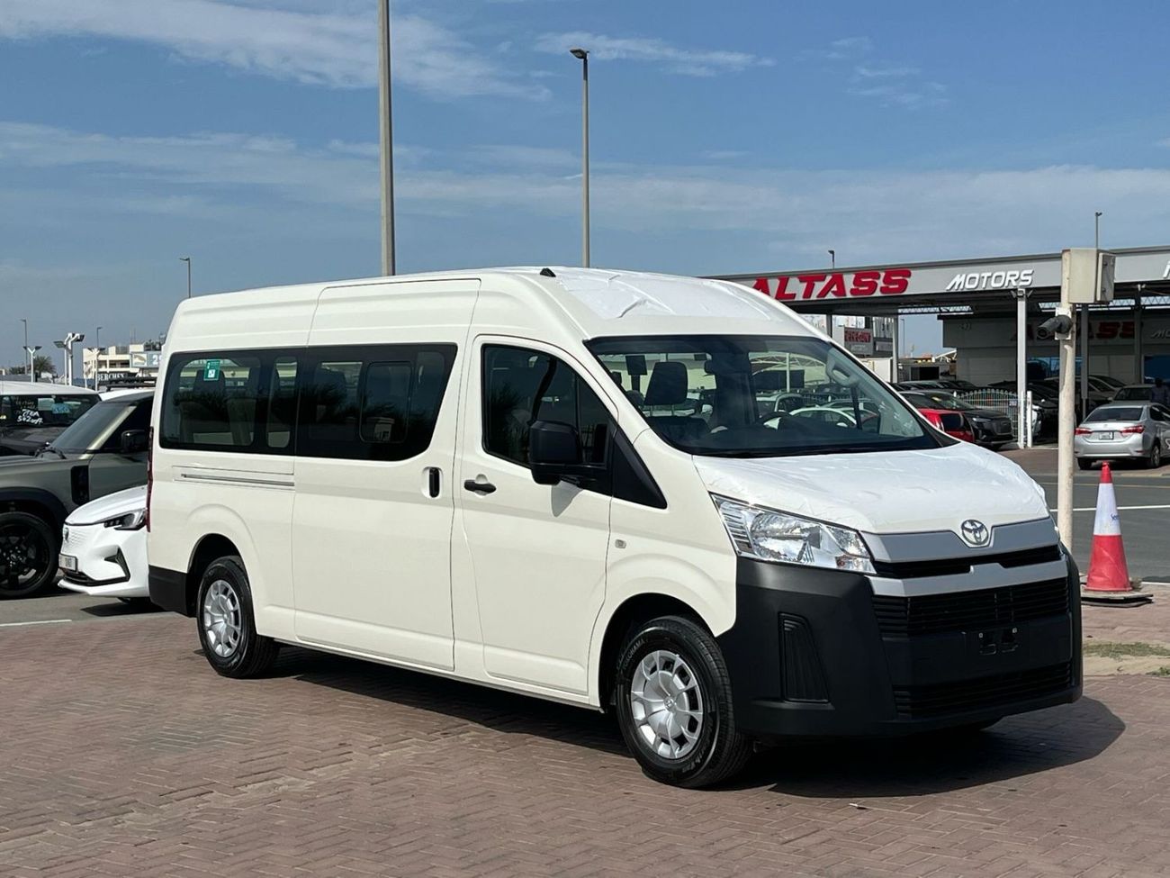 New Toyota Hiace HIACE 3.5L A/T HIGHROOF 13 SEATER 2024 for sale in ...