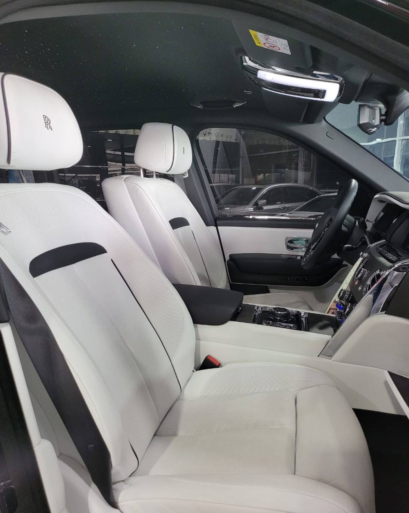Used Rolls-Royce Cullinan STANDARD 2020 for sale in Dubai - 438810