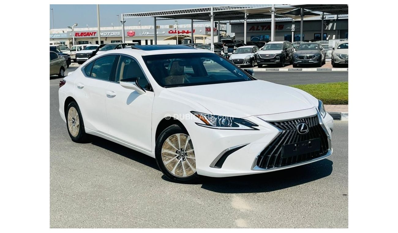 New Lexus ES 300 2.5L HYBRID 2023 for sale in Dubai - 670596