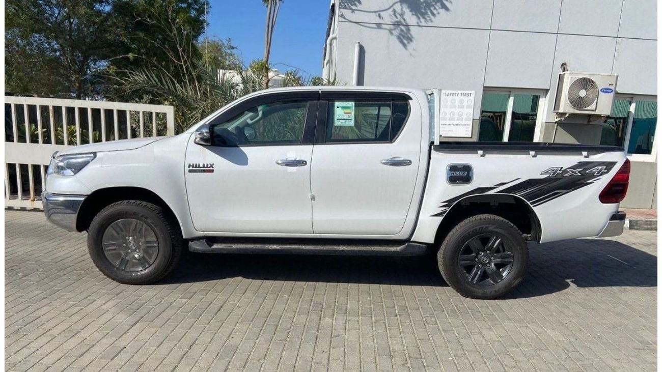New Toyota Hilux DC DIESEL 2.4L 4x4 6AT FOR EXPORT 2023 for sale in Dubai - 719341