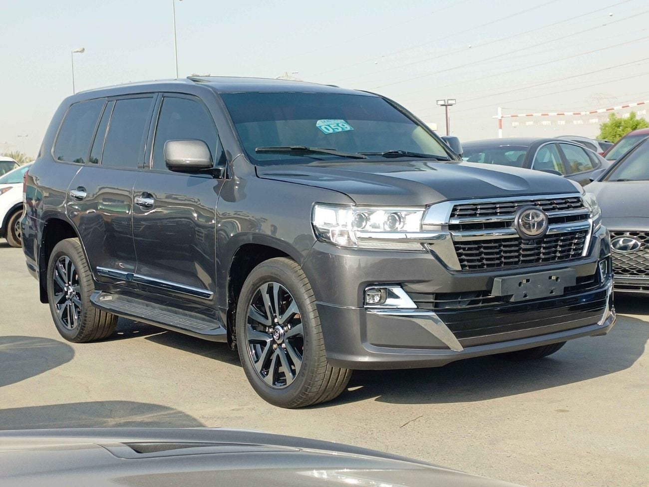 Used Toyota Land Cruiser VXR BIG ENGINE/ SHAPE 2021/ FULL OPTION ...