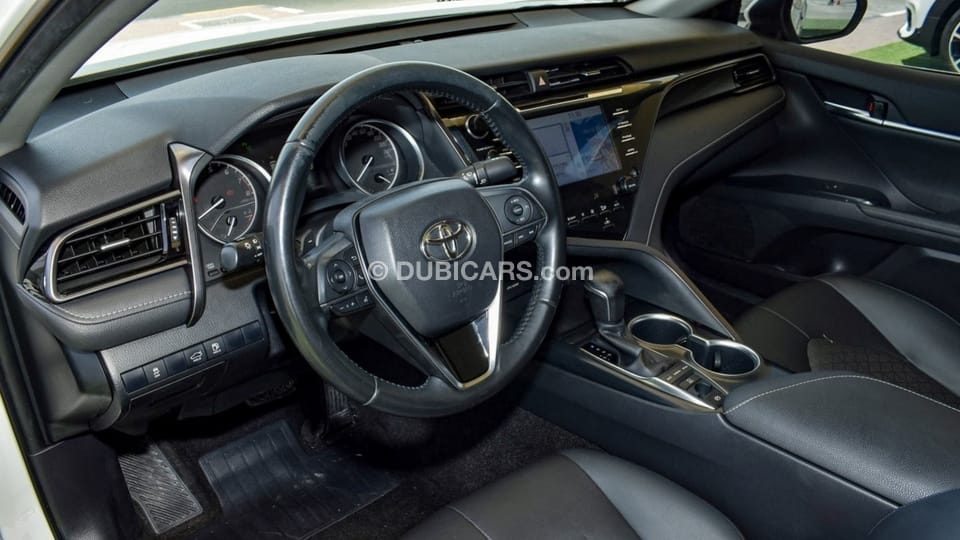 Used Toyota Camry Sport 2020 for sale in Dubai - 780246