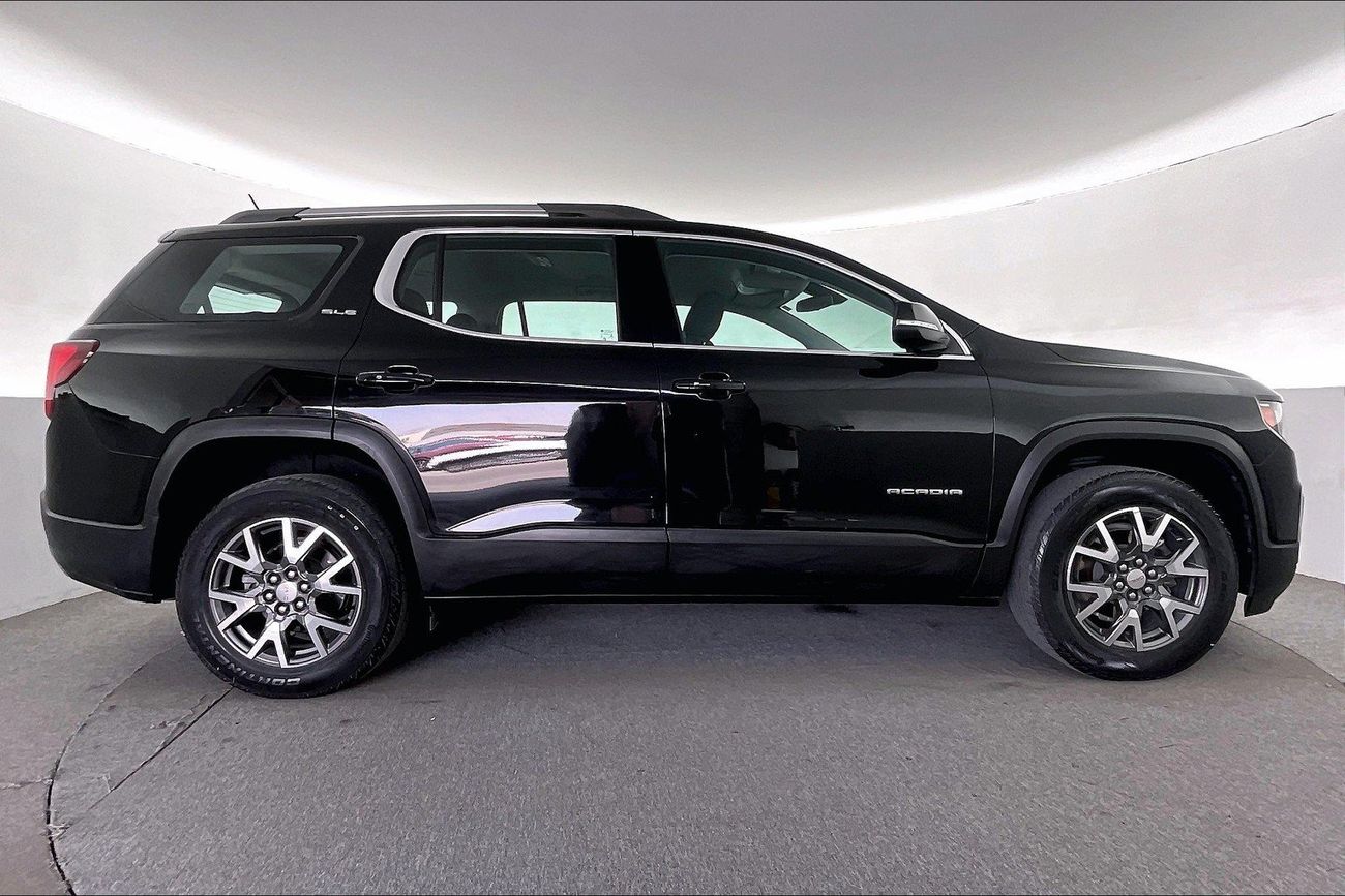 Used GMC Acadia SLE | Carnival Sale • UP TO AED 20,000 OFF | Guaranteed ...